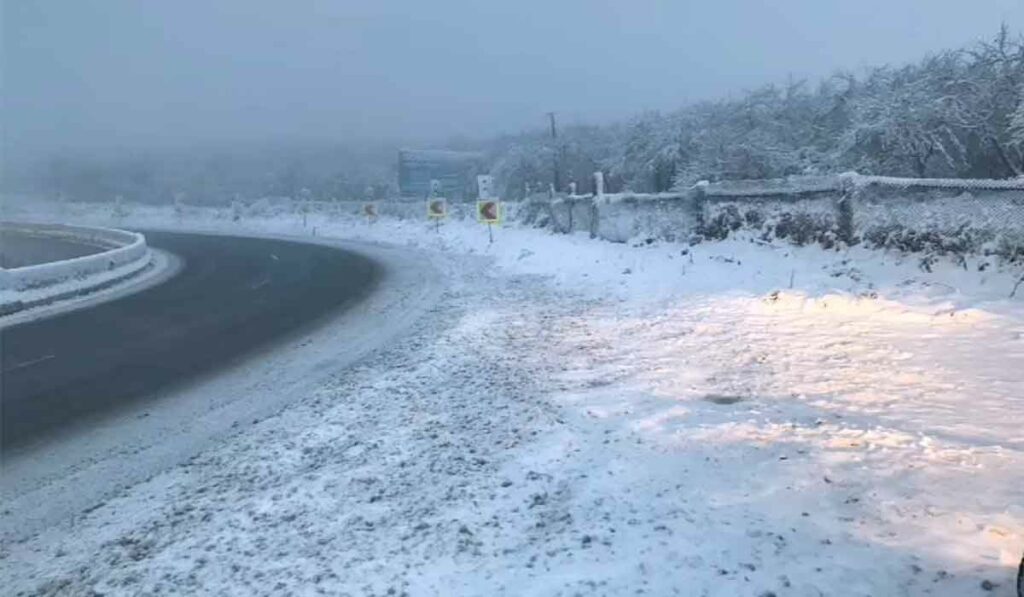Ninge in Romania. Zapada a ajuns la 8 centimetri in aceste locuri ...